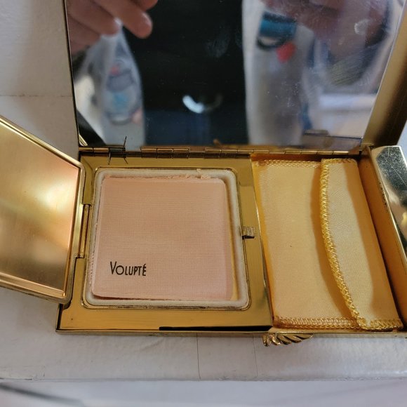 Vintage | Accessories | Vintage Volupte Compact Carryall | Poshmark